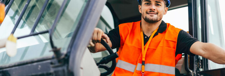 Permis CACES : C’est quoi ? Et comment l’obtenir